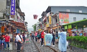 เส้นทางรถไฟโบราณสายผิงซี (Pingxi Line) – ตะลอนเที่ยวดอทคอม | ตะลอน ...