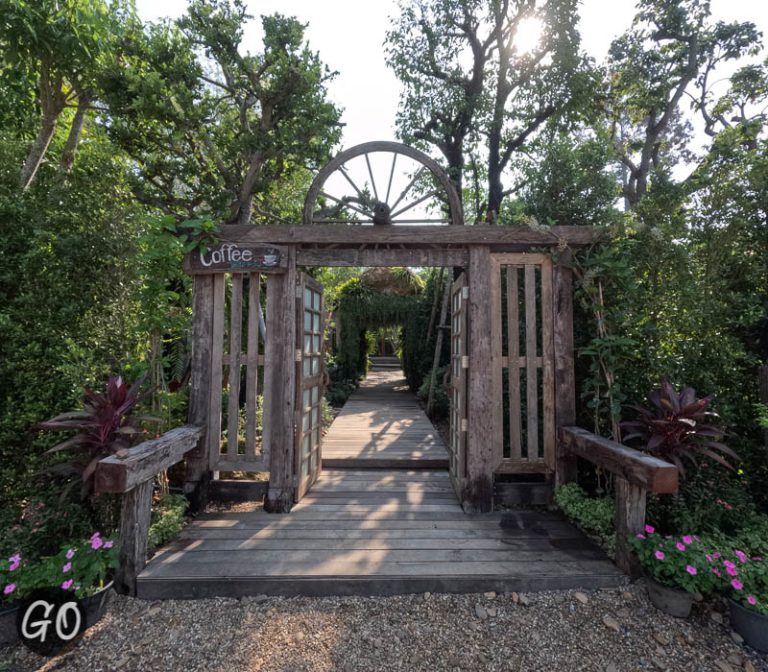 รีวิว Poom cafe Khoayai | ตะลอนเที่ยวดอทคอม